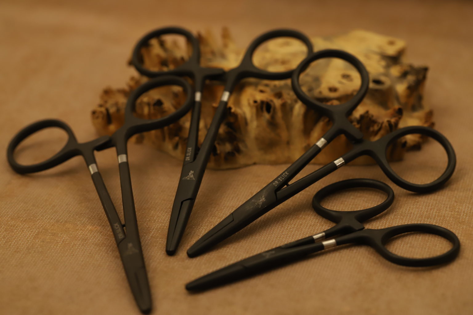 DR. SLICK COMPANY STANDARD CLAMP ALL BLACK | ネイティブトラウトルアー専門店 エクスプローラーズ